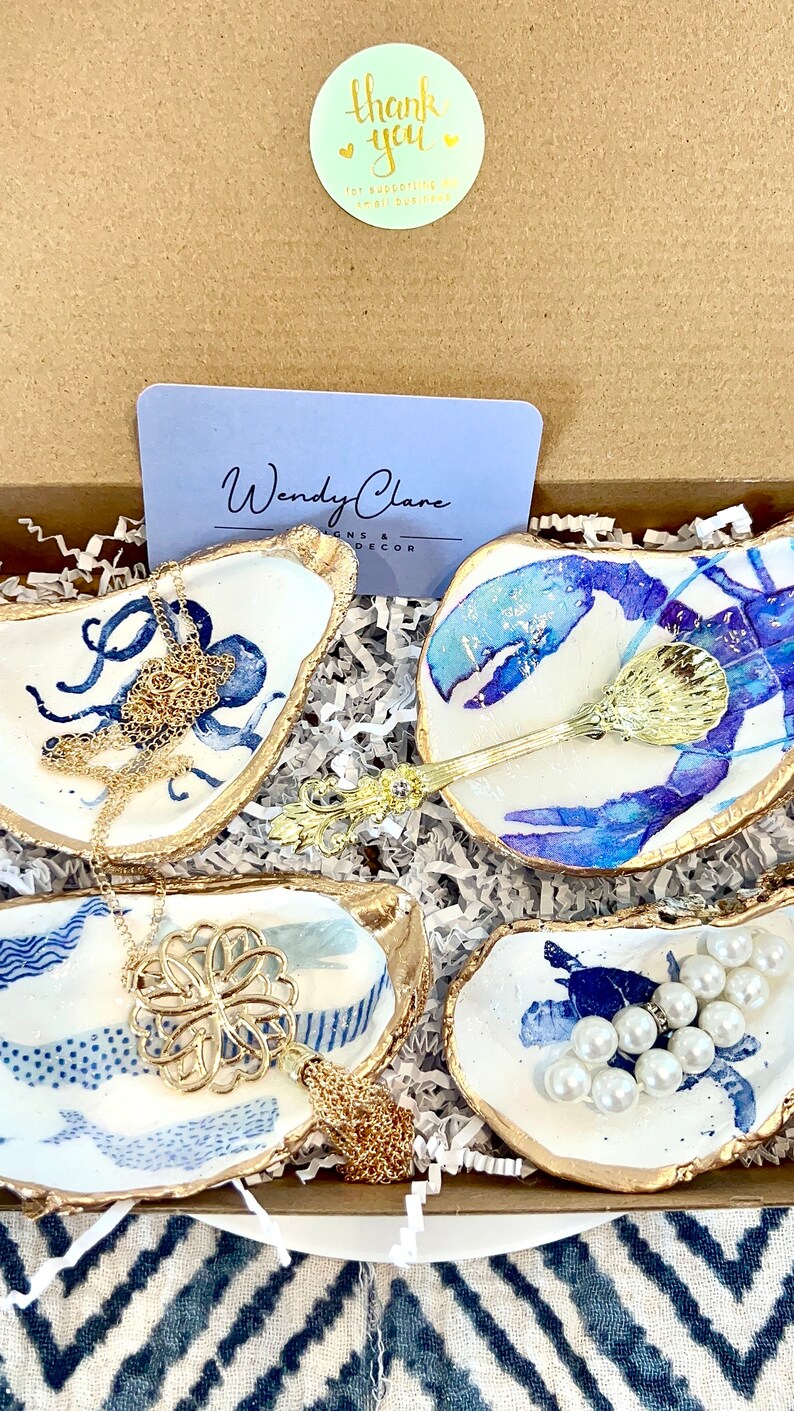 Beachy Hostess Gift Idea. Blue & White Floral Shell Gift Set Trinket ...
