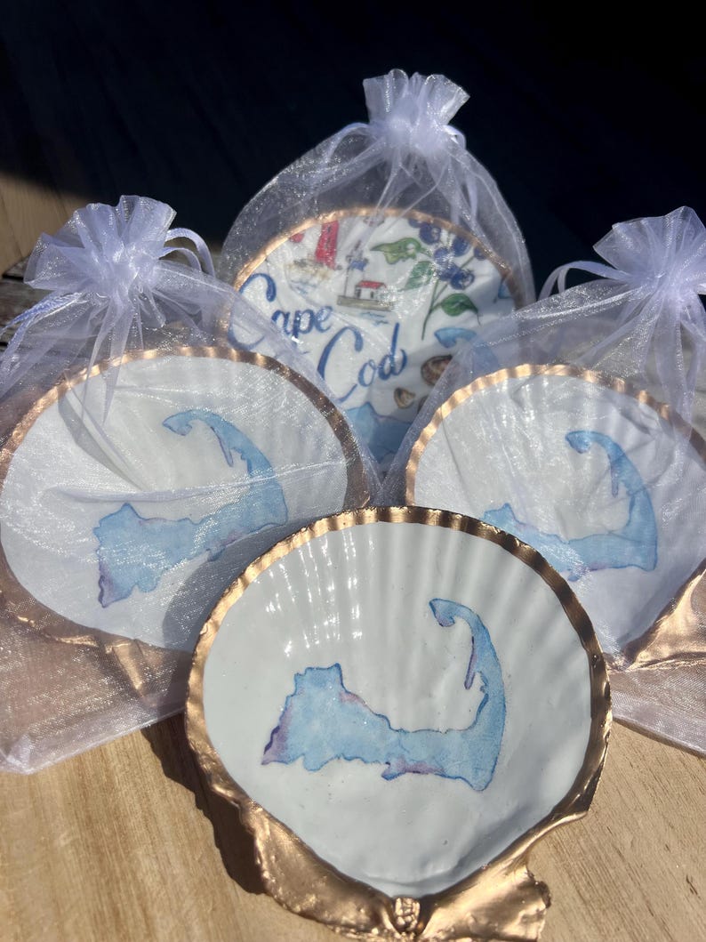 Cape Cod Wedding Favor Idea Decoupaged Shell Dish Jewelry Tray. Beach ...