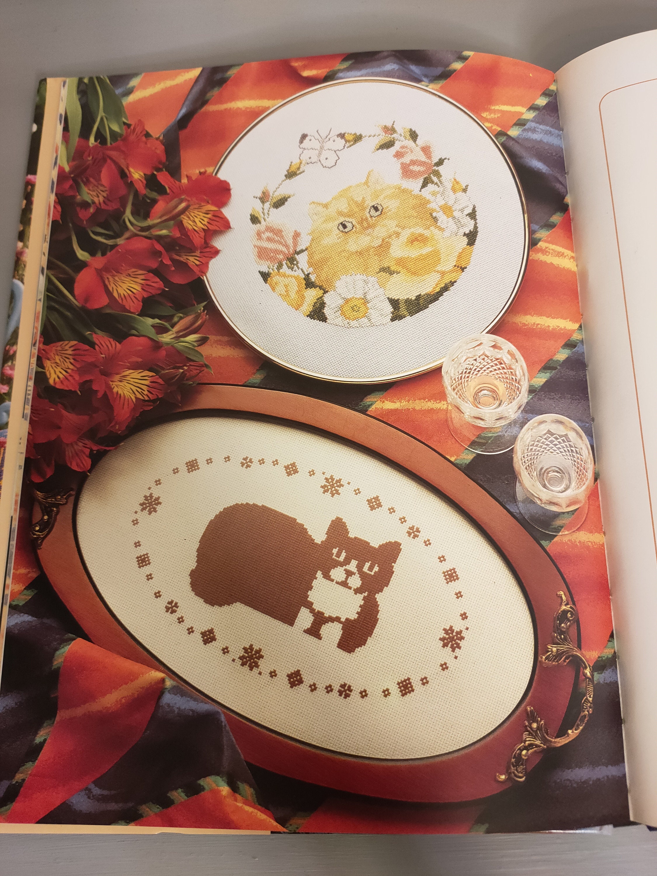 THE CRAFTY CAT Workbasket, Julie Hasler 1991, Craft Book, Cat Designs ...