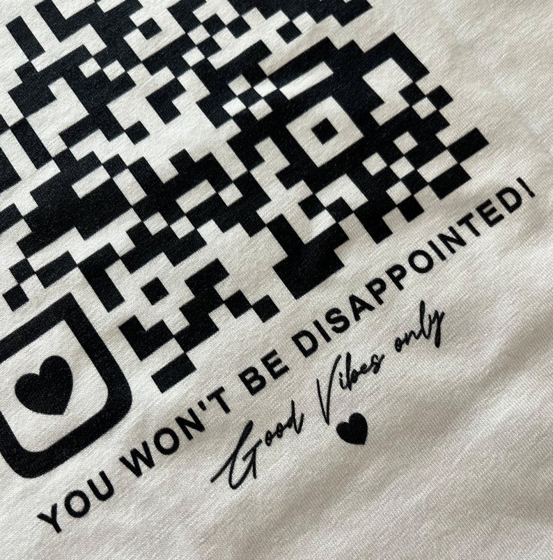 Wanna Date Me QR Code Shirt • Personalisierter QR Code Tshirt • Malle ...