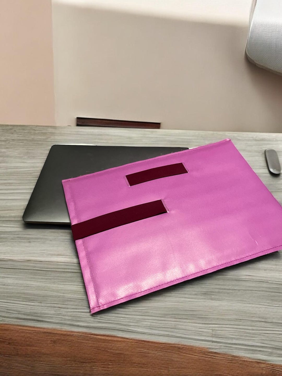Recycled PVC Laptop Sleeve: Handmade Eco-friendly MacBook Case - Etsy