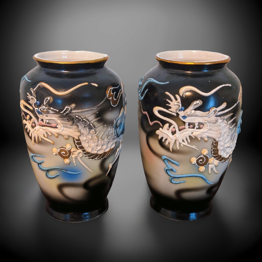 Vintage Decor Kutani Dragon Ware Moriage Vases Pair of Japanese Dragon ...