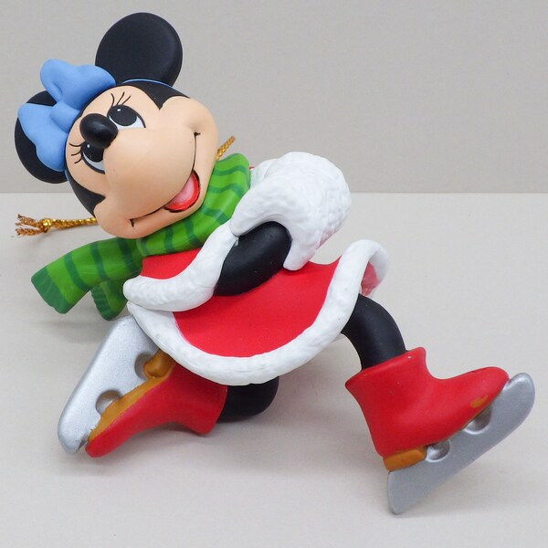 Minnie on Ice Skates - Etsy