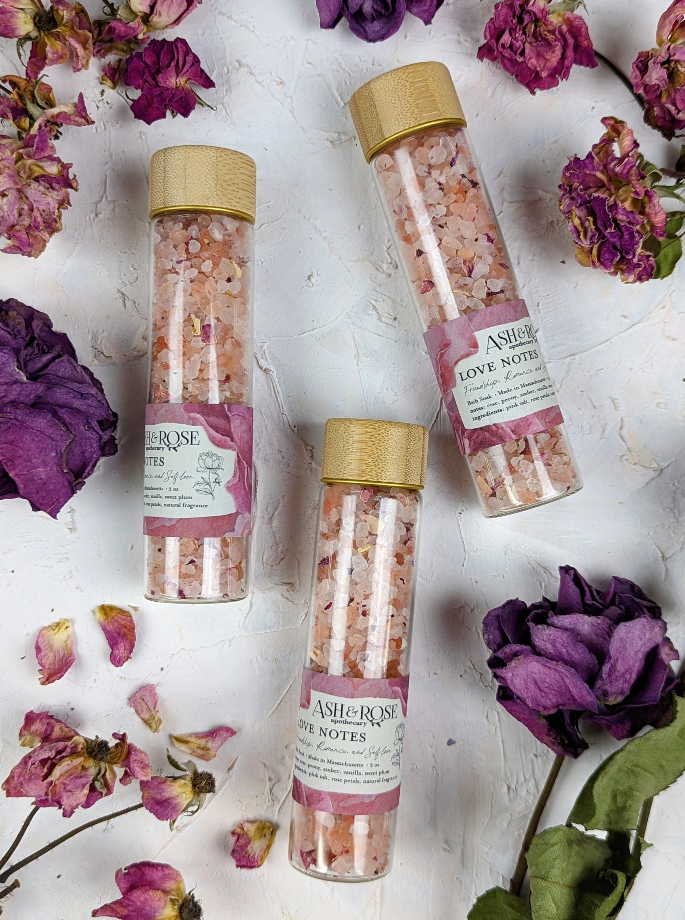 LOVE NOTES Bath Soak Vial Himalayan Pink Salt, Crushed Rose Petals ...