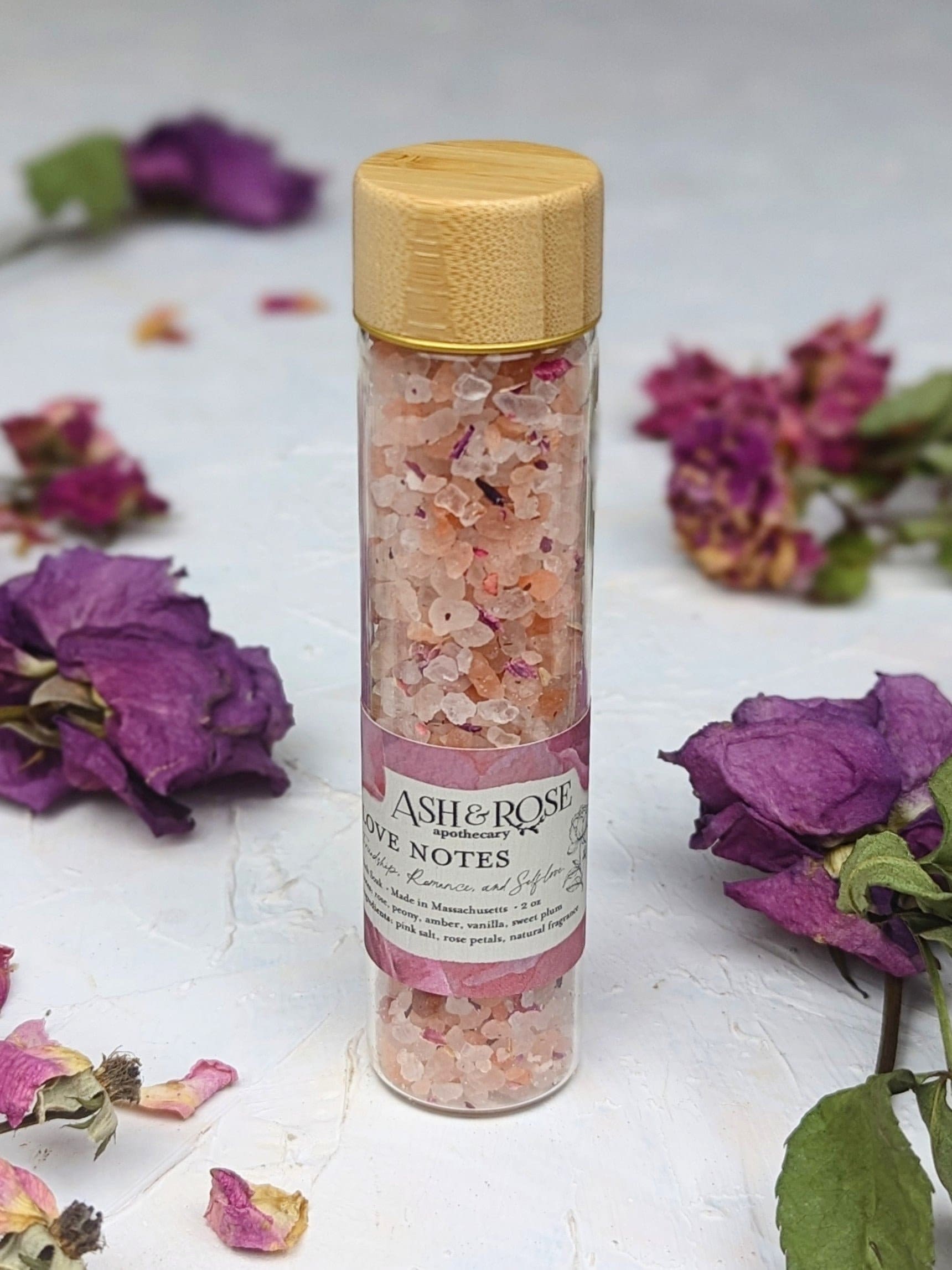 LOVE NOTES Bath Soak Vial Himalayan Pink Salt, Crushed Rose Petals ...