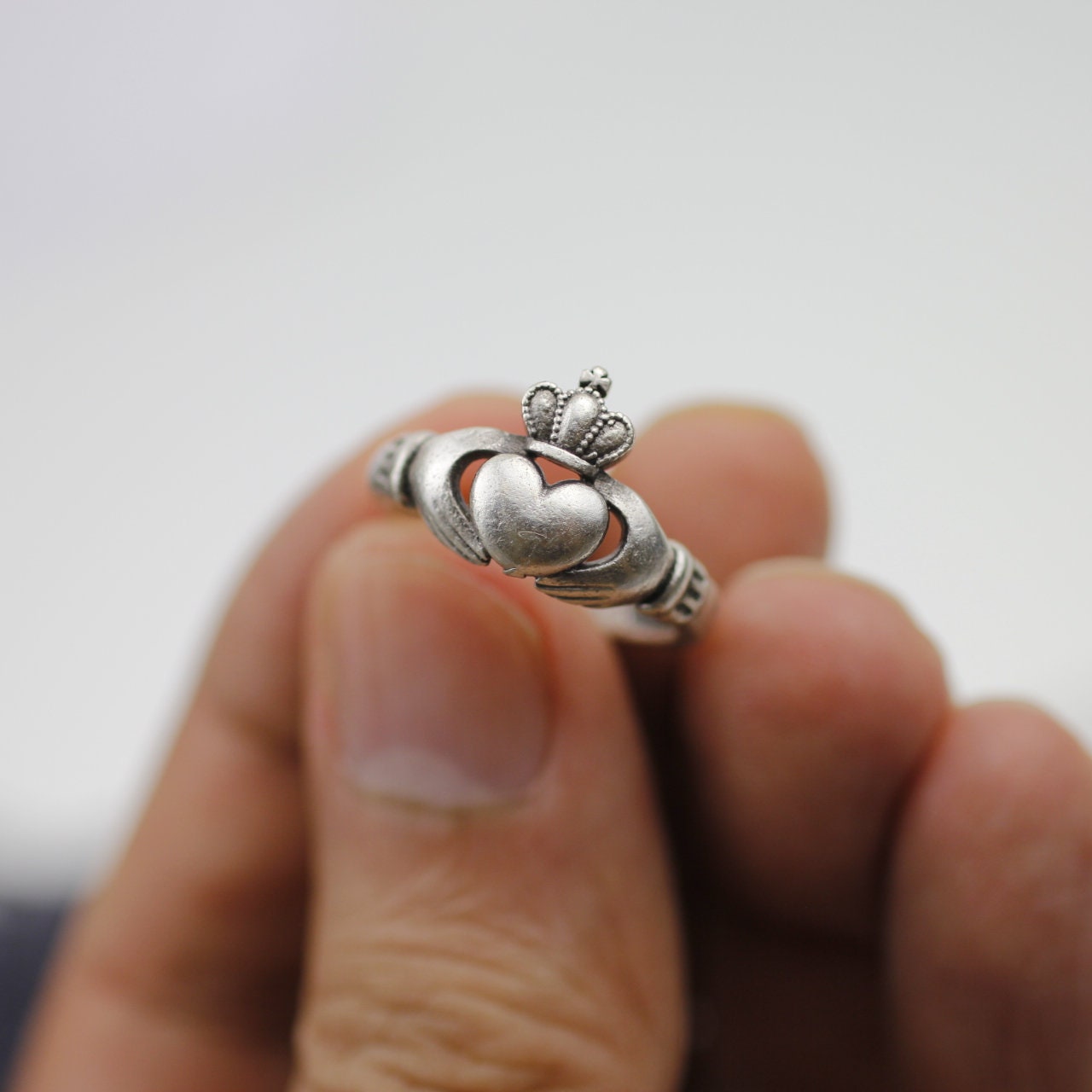 İrischer Claddagh Ring, Heart and Hands Ring, Love Ring, Heart Jewelry ...