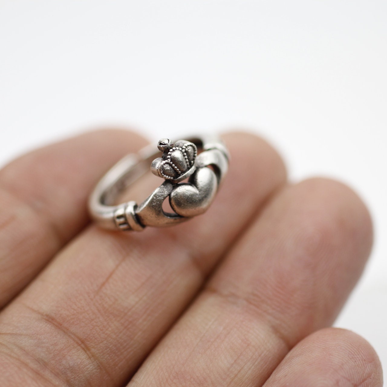 İrischer Claddagh Ring, Heart and Hands Ring, Love Ring, Heart Jewelry ...