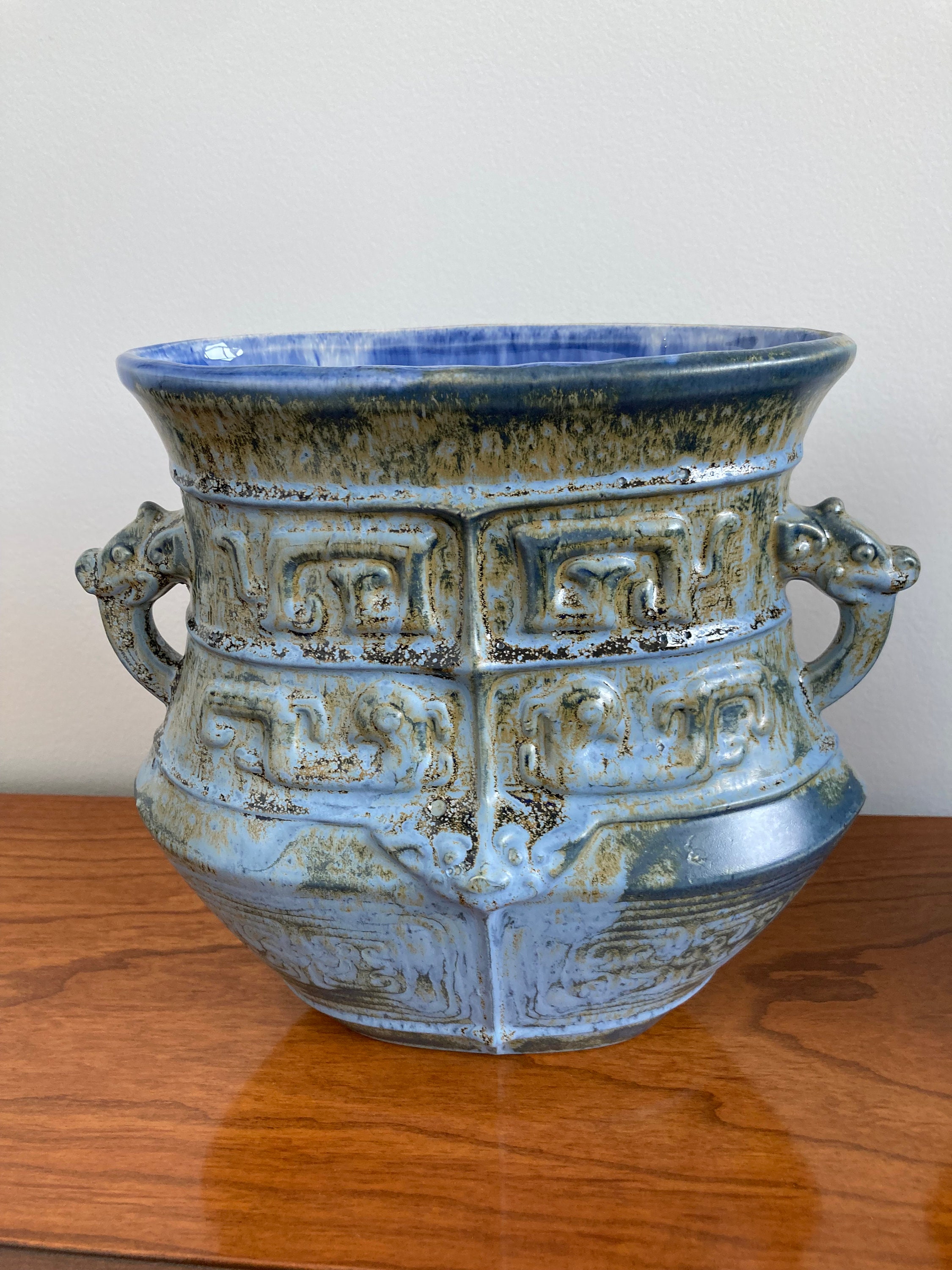 Vintage Studio Cast Pottery in the Qing Dynasty Era Style, Art Deco ...