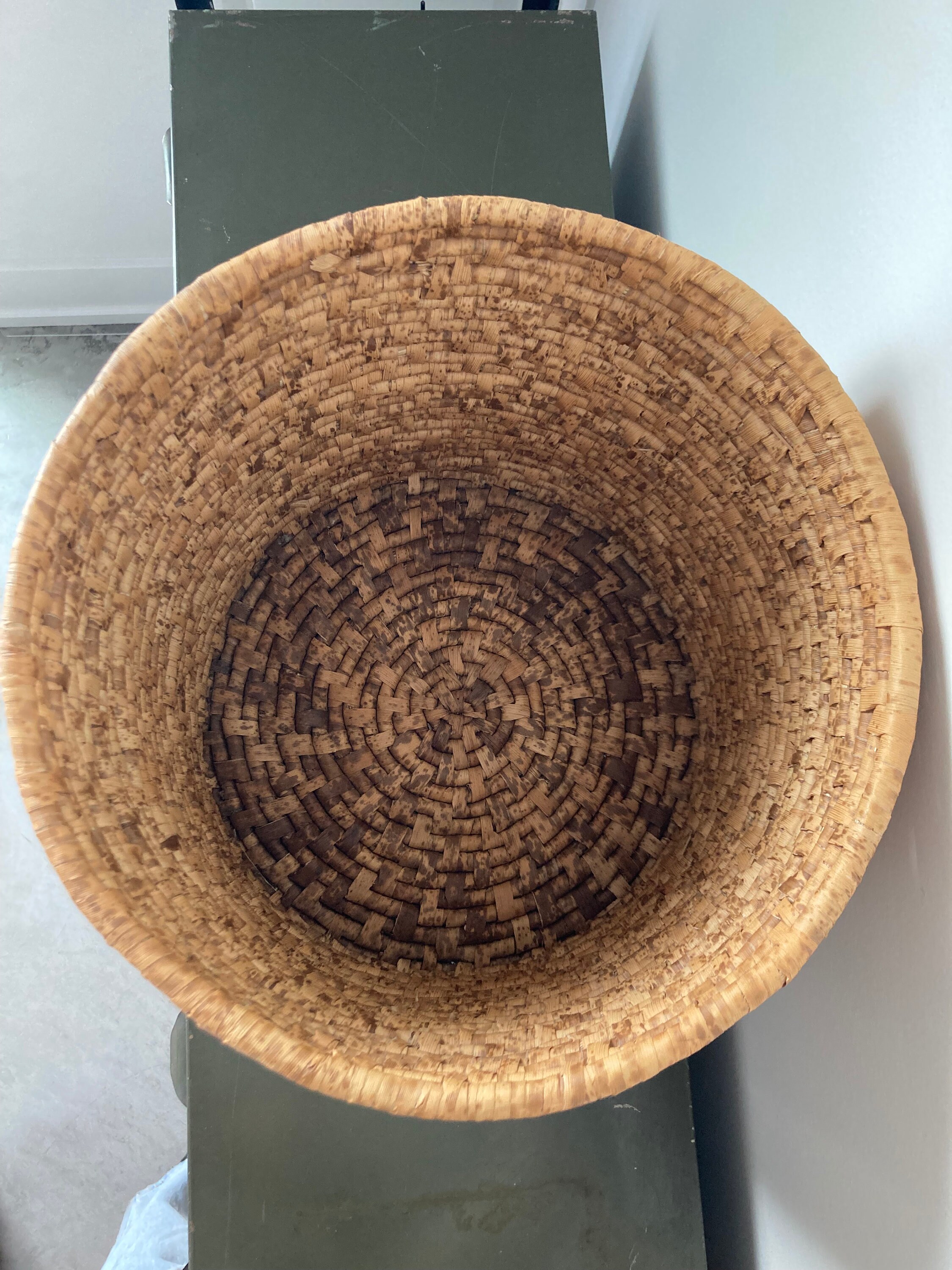 Vintage Midcentury Modern Handwoven Round Basket, MCM Plant Container ...
