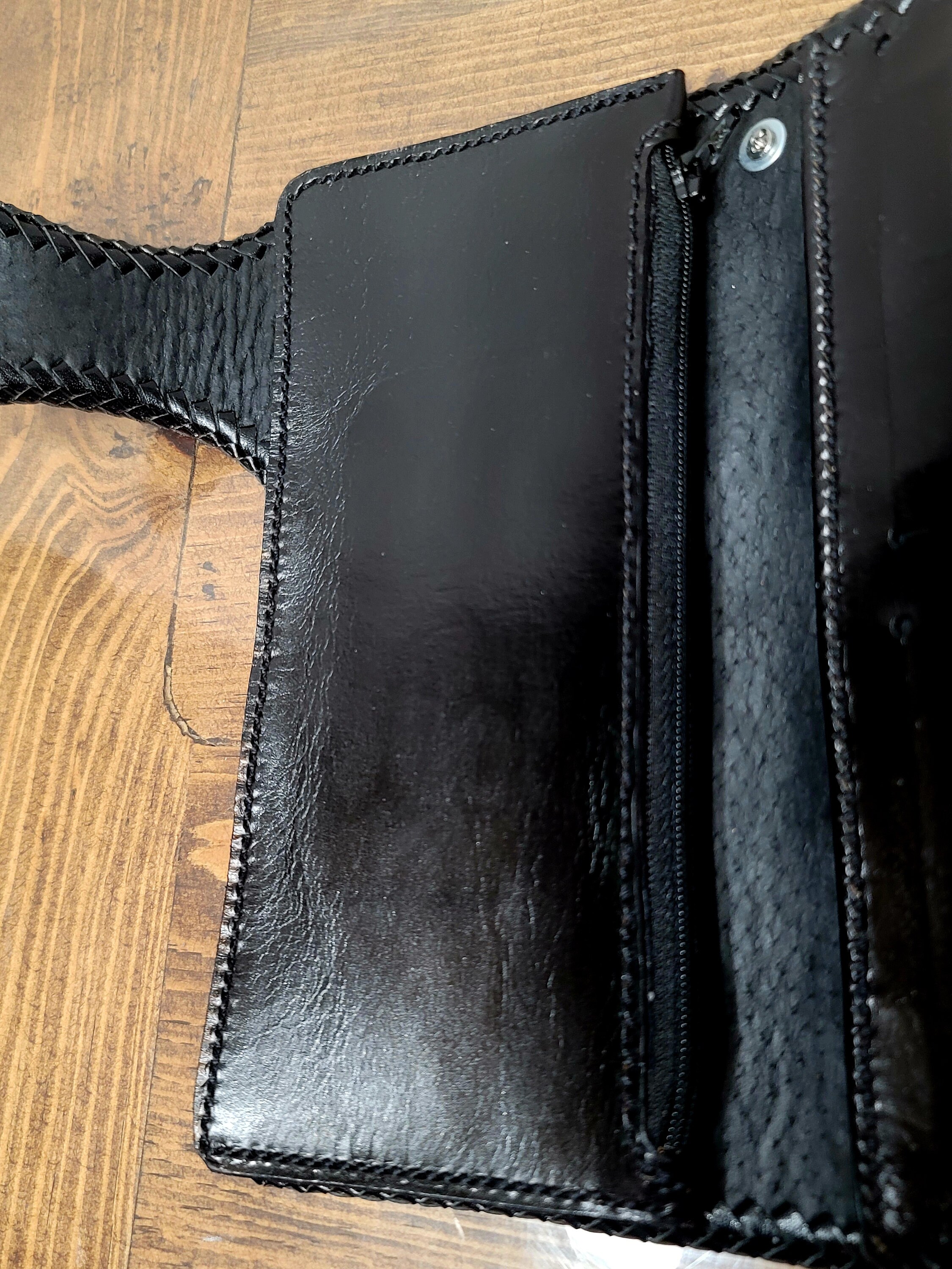 Hand Tooled Hand Painted Genuine Leather Skull W/horned Hemet & Sword ...