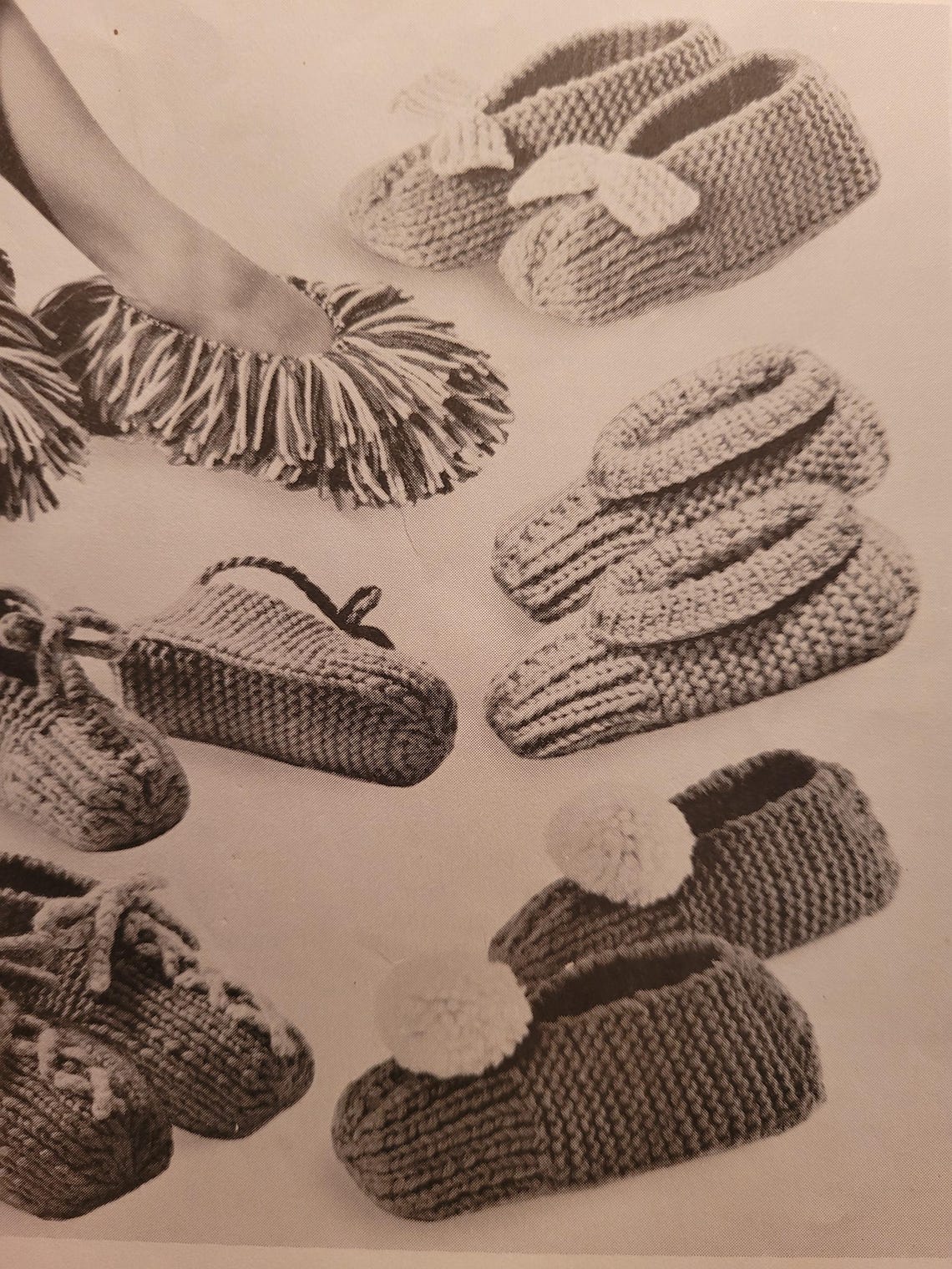 Vintage Slippers Knitting Pattern, Patons Pattern 304, Knit Slippers ...