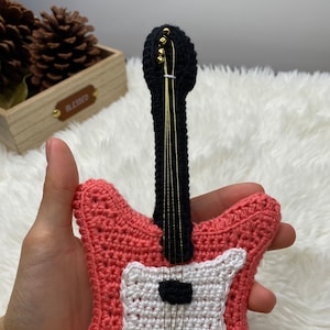 CROCHET GUITAR PATTERN Pdf | Mini Guitar Amigurumi Tutorial | Miniature ...