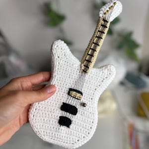 Miniature Electric Guitar Crochet Model Souvenir Collectible Gift ...