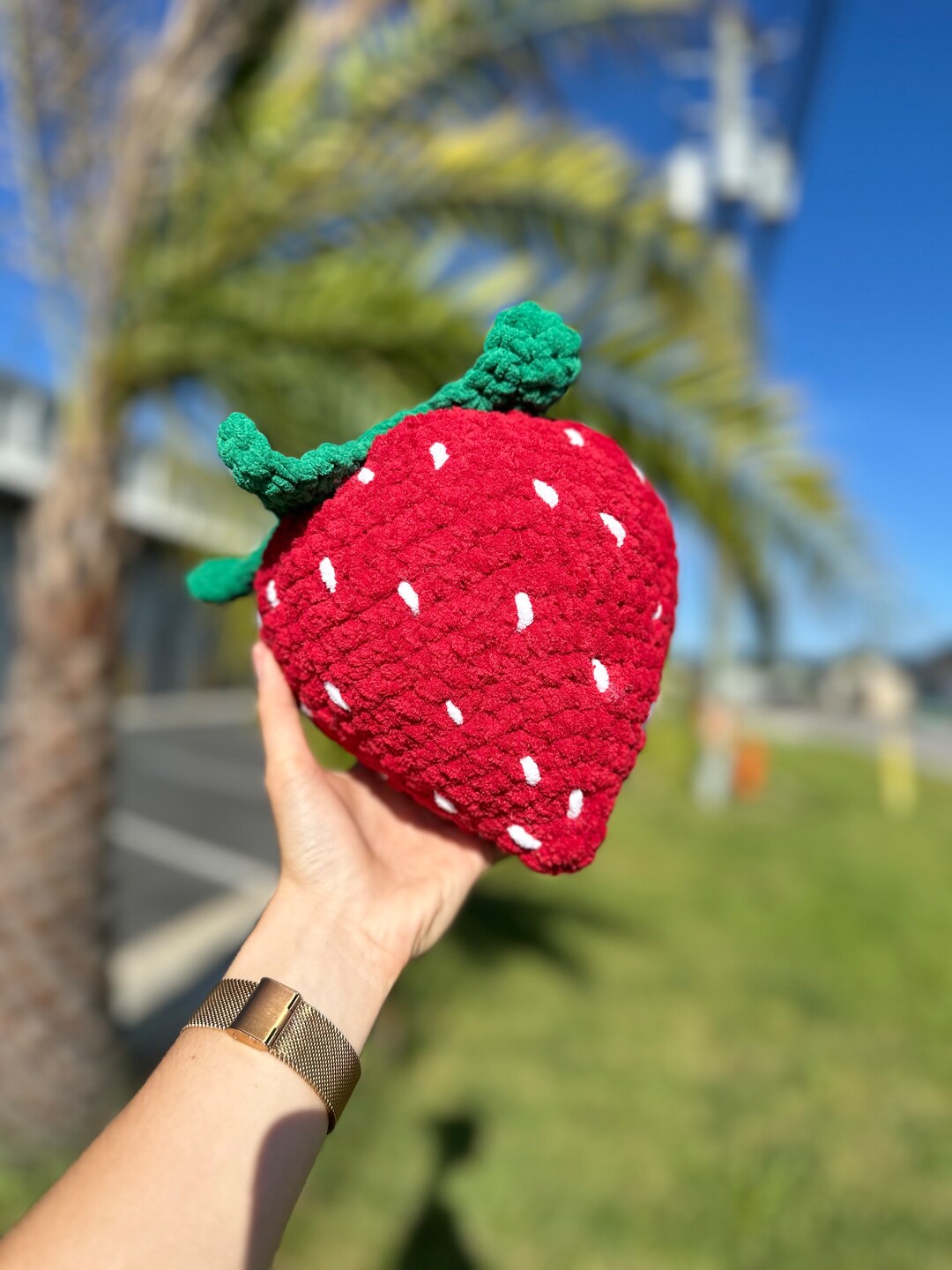 CROCHET STRAWBERRY TOY | Big Plushie Giant Berry | Amigurumi Stuffed ...