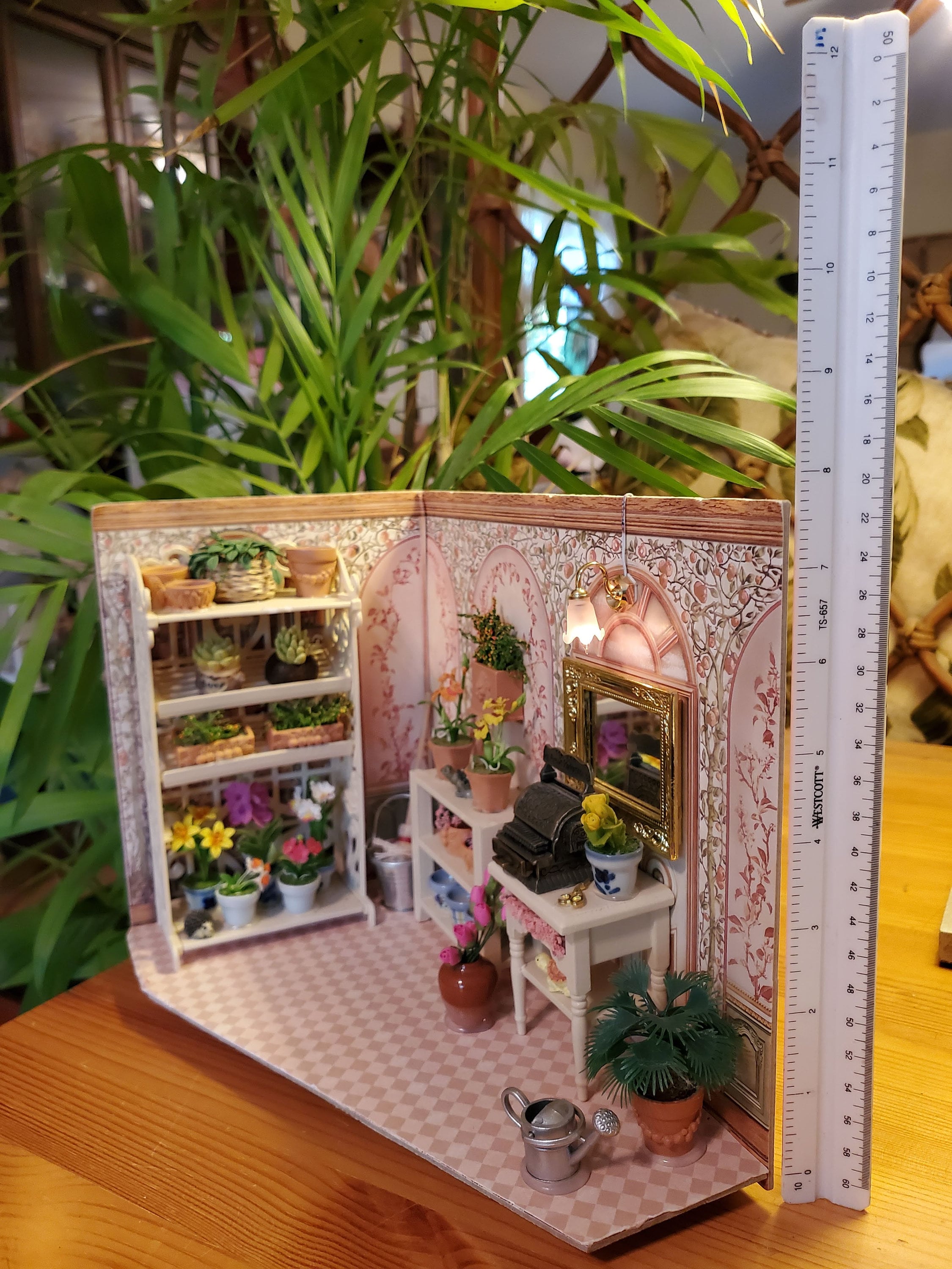 Corner Flower Shop Diorama - This 1:12 Scale Dollhouse Miniature Room ...