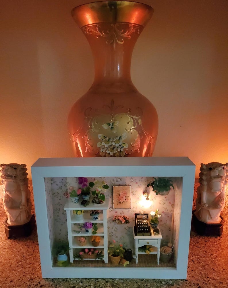 Flower Shop Diorama - 1:12 Scale Miniature Dollhouse Roombox - A ...