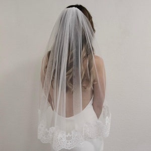 Short Lace Wedding Veil Lace Traditional Veil Mini Bridal Veil ...