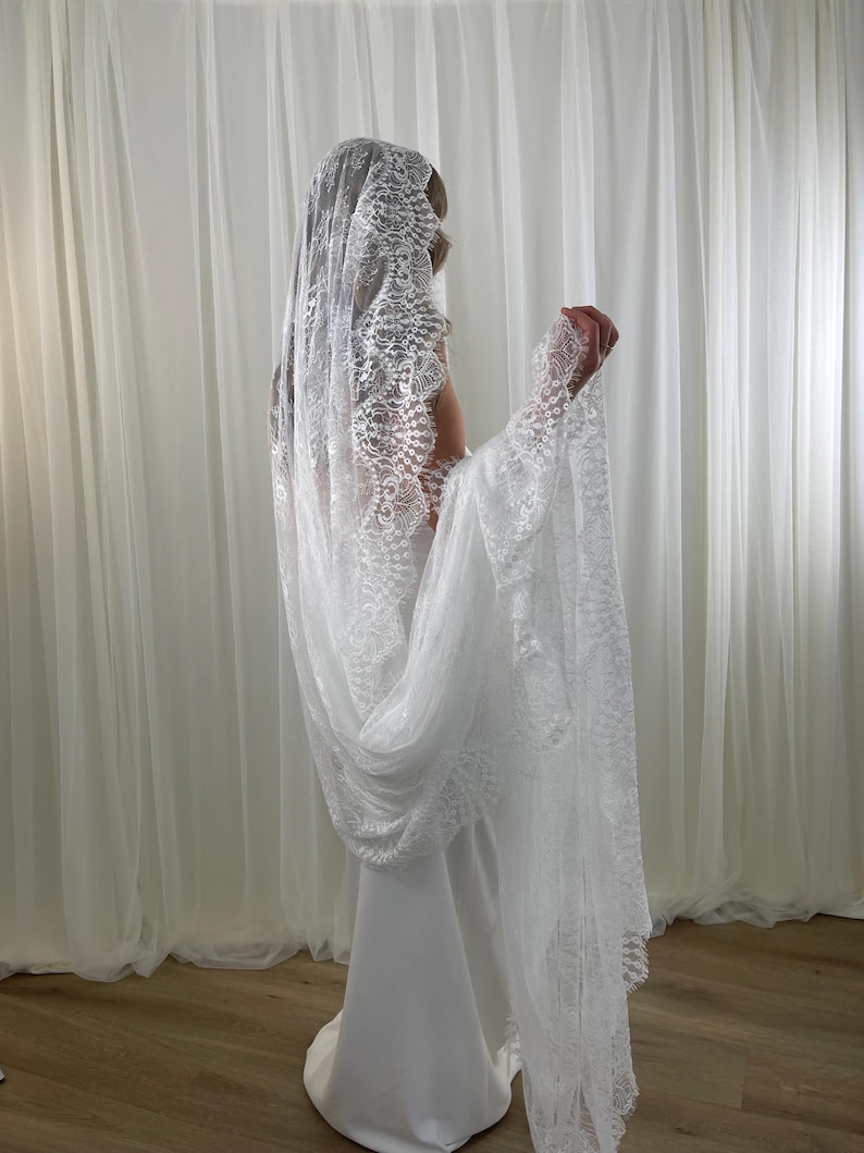Vintage Lace Mantilla Veil Bohemian Lace Bridal Veil Crochet Lace on ...