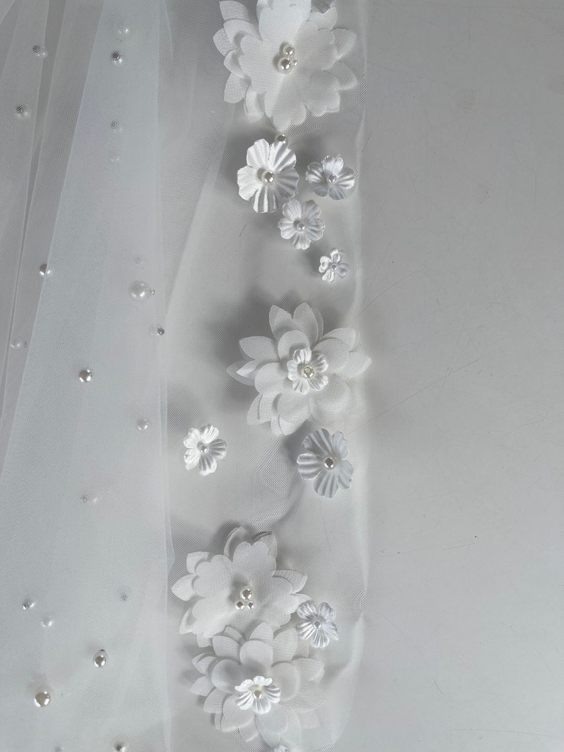 Pearl Wedding Veil 3D Lace Bridal Veil Pearl Flower Statement Veil ...