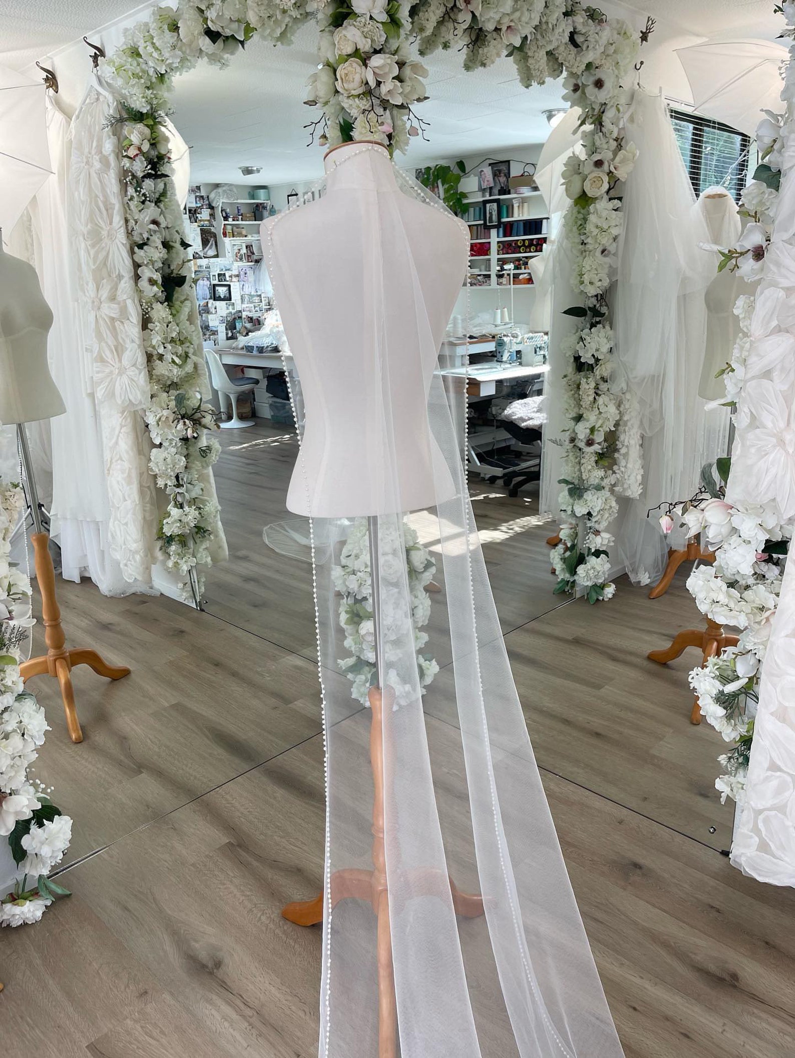 Pearl Mantilla Wedding Veil Pearl Edge Bridal Veil off White - Etsy