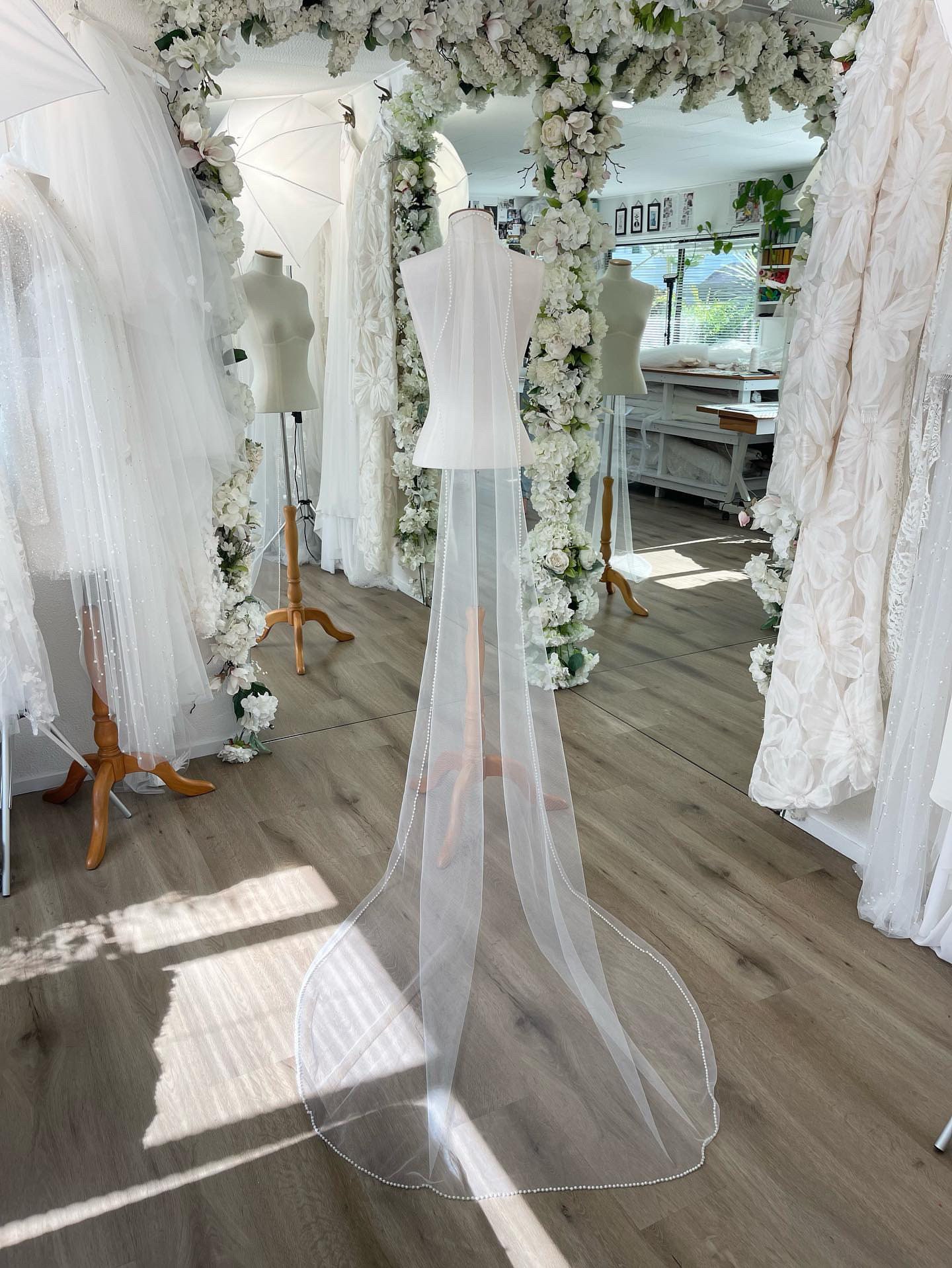 Pearl Mantilla Wedding Veil Pearl Edge Bridal Veil off White - Etsy