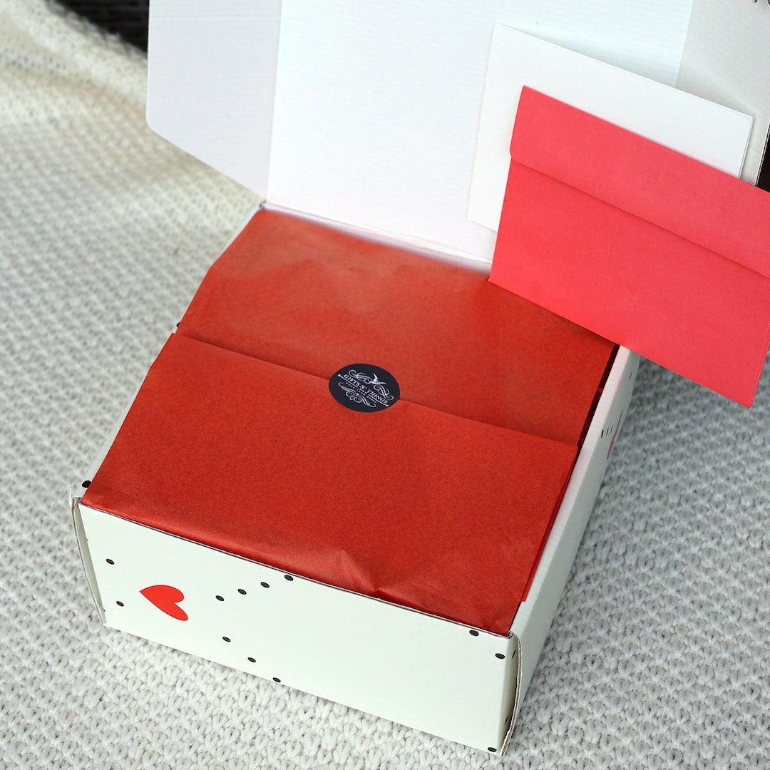 Surprise Themed Gift Boxes, Custom Gift Box, Happy Birthday Gift, Home ...