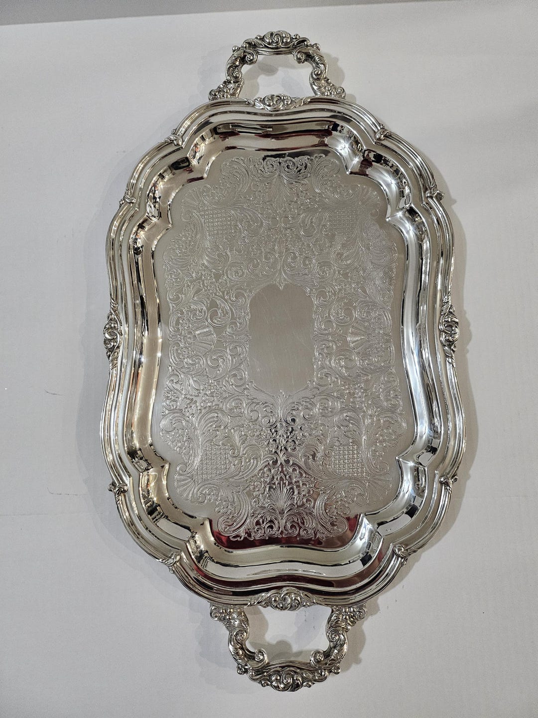 Vintage Oneida Heirloom Melon Large Silver Plated Victorian Style ...