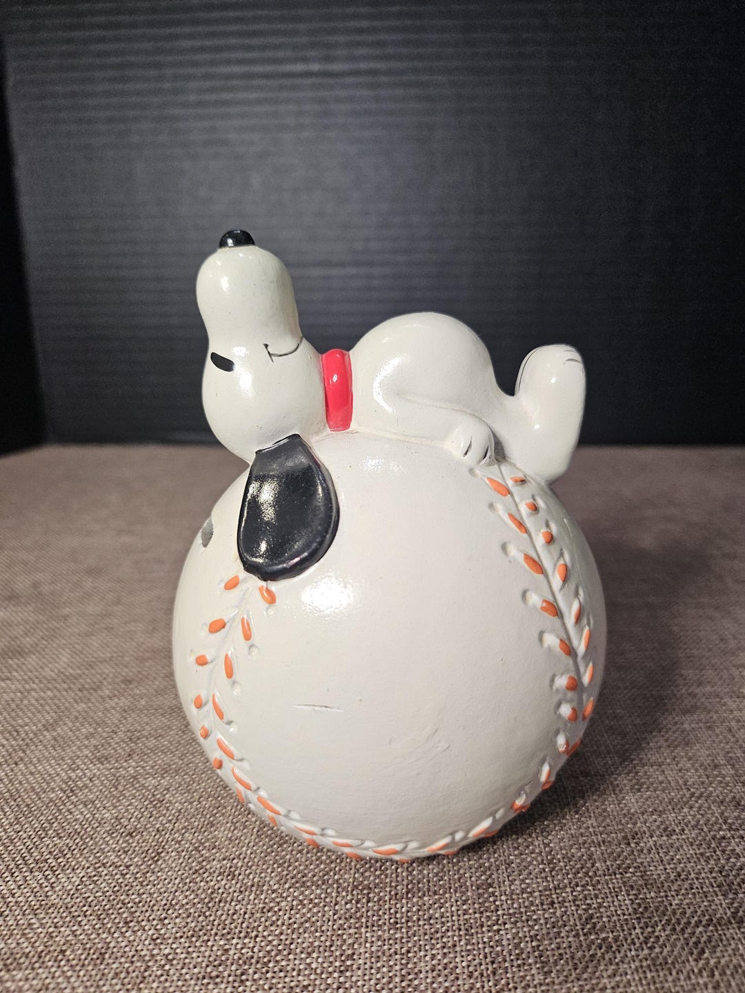 Vintage 1966 Schulz Peanuts Snoopy Sleeping on Baseball/softball Piggy ...