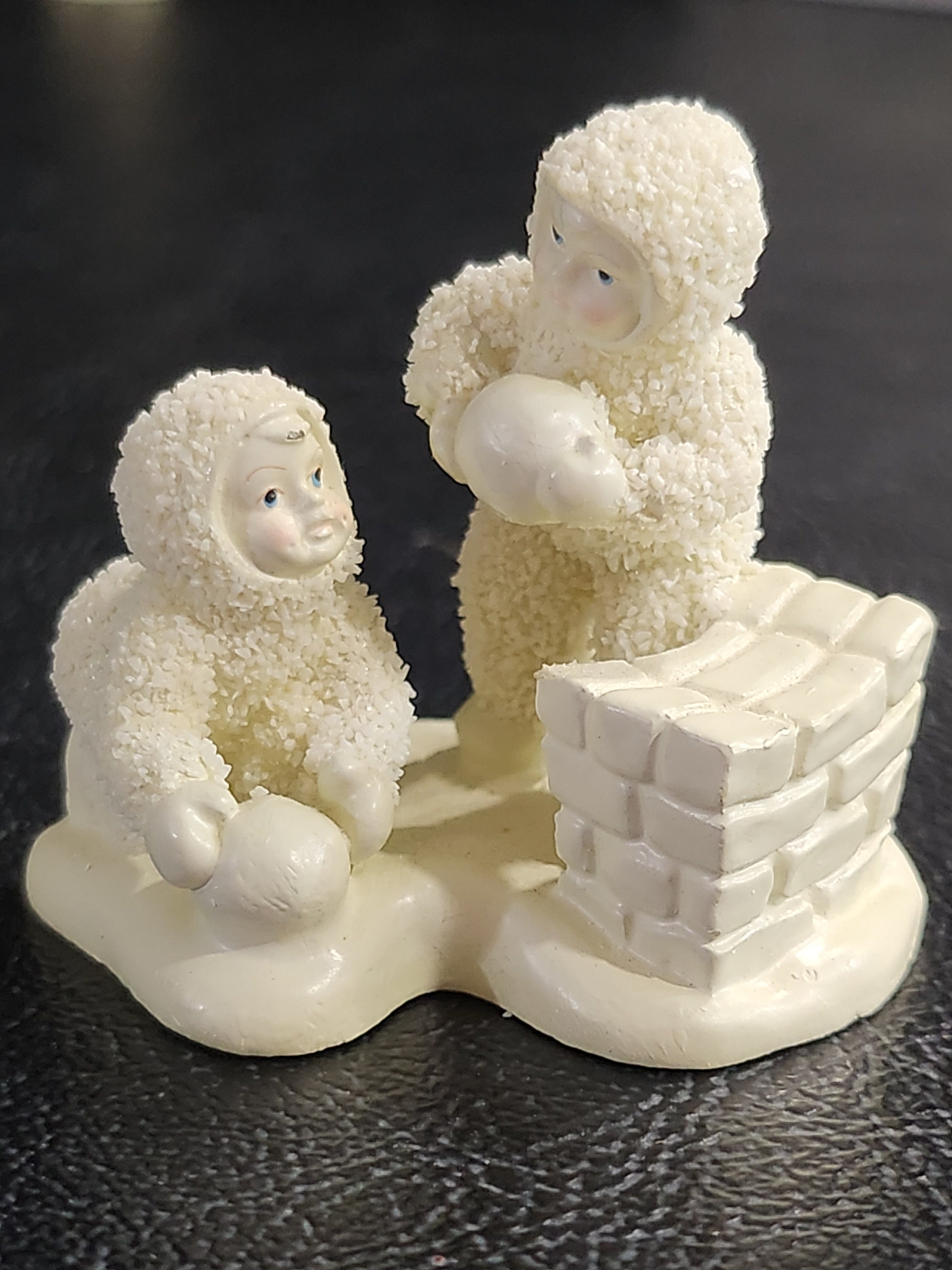 Snowbabies Miniatures Hand Painted Peter Set 4 Winter Play Out on A ...