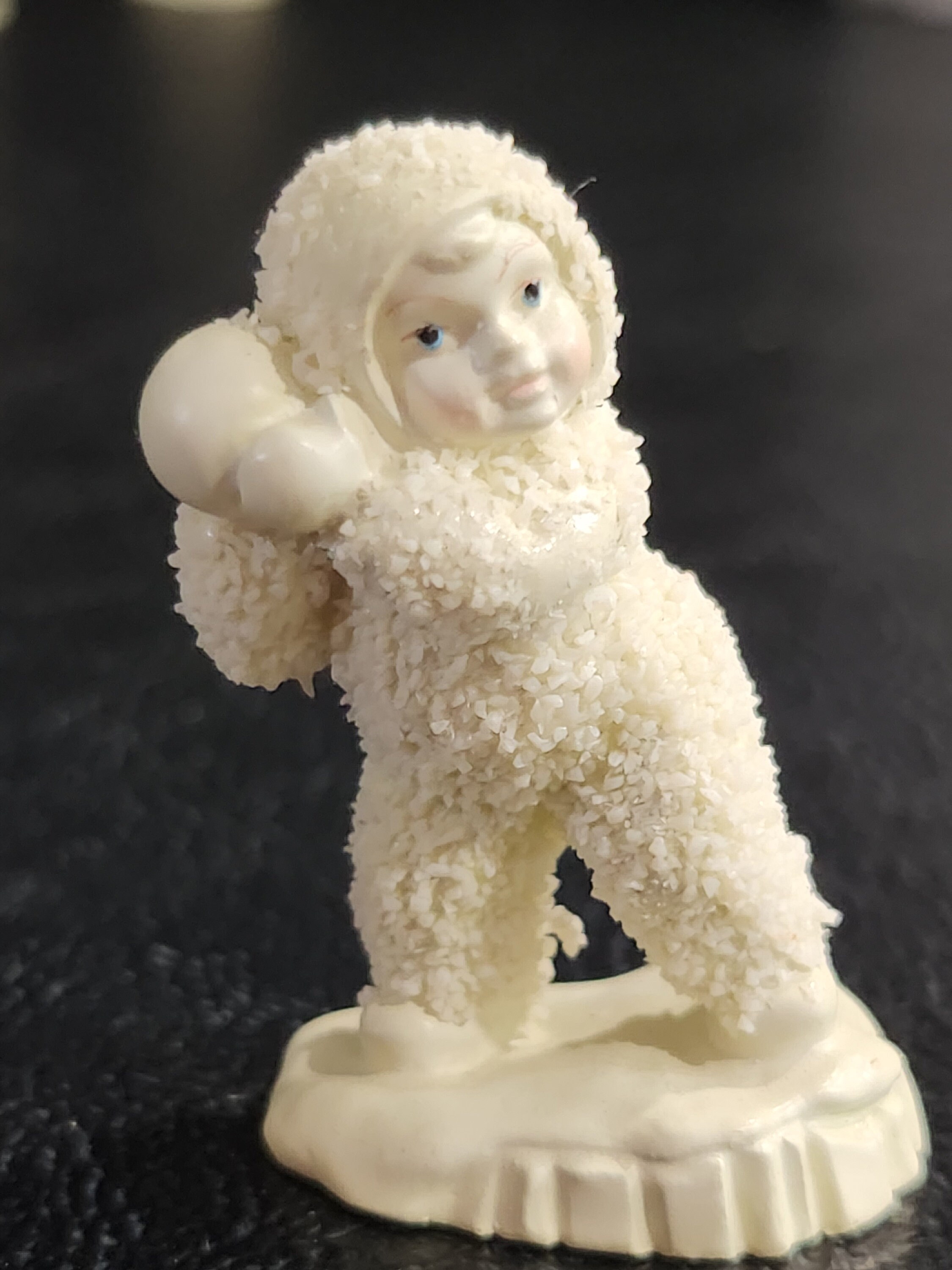 Snowbabies Miniatures Hand Painted Peter Set 4 Winter Play Out on A ...