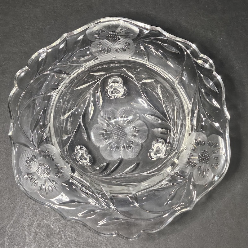 Round Cut Crystal Bowl - Etsy