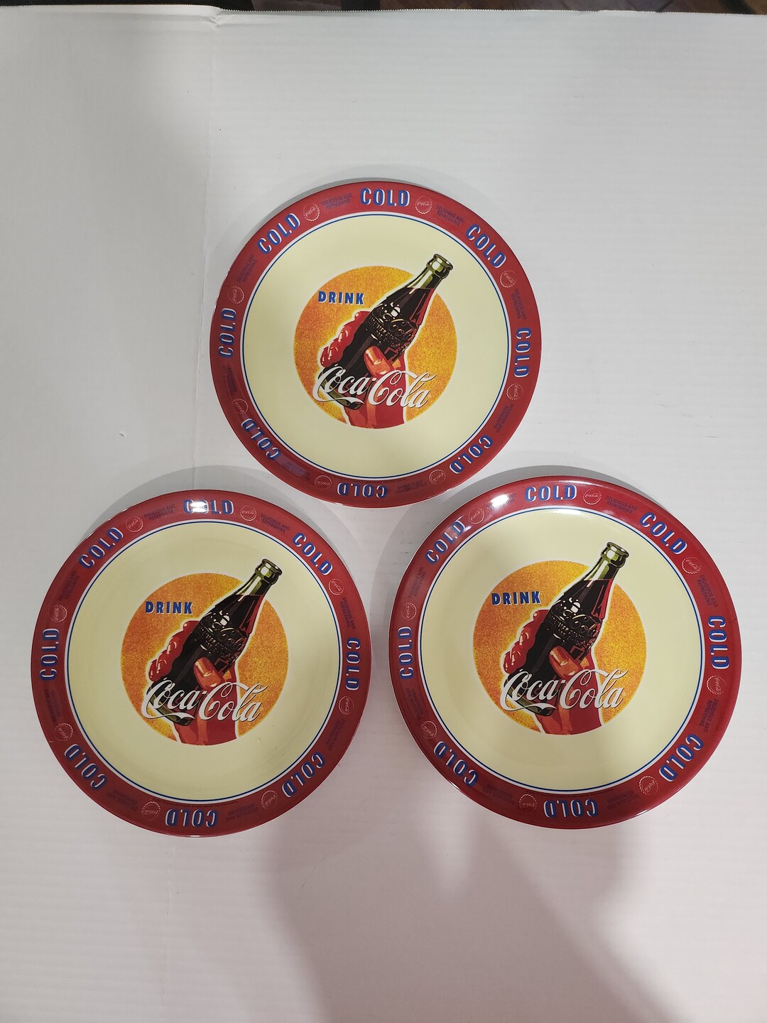 Vintage 2002 Coca Cola Set of 3 Collectible Dinner Plates Gibson ...