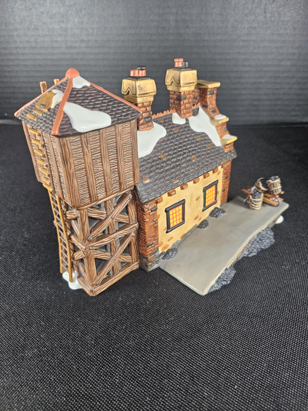 Department 56 the Locomotive Shed & Water Tower Dickens Village Series ...