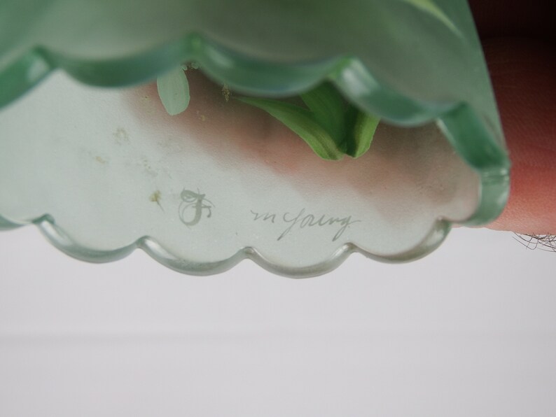 Fenton Art Glass Opaque Green Daisy Mini Bell, Fenton Minis, Fenton ...