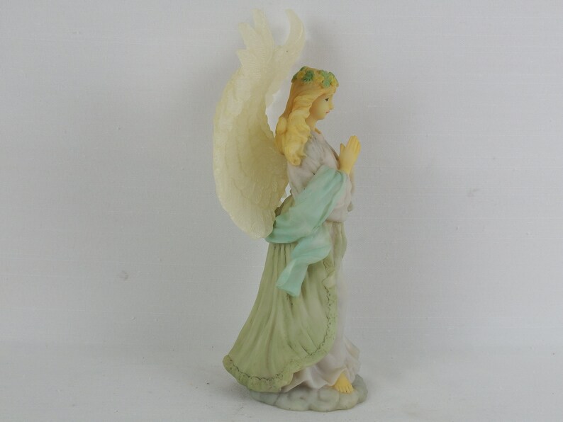 White Praying Resin Angel With Wings Resin Figurine, Collectibles ...