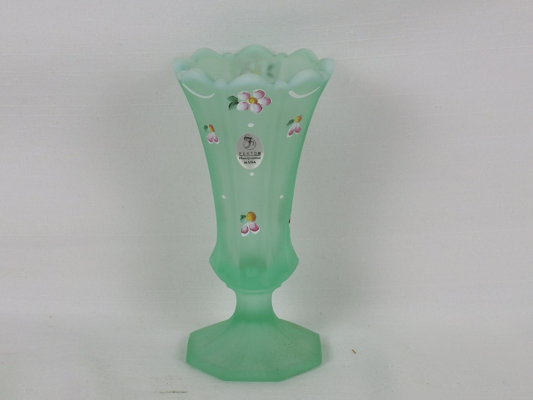 Fenton Art Glass Green Vase, Fenton Vase, Vases, Glass Art, Home Decor ...