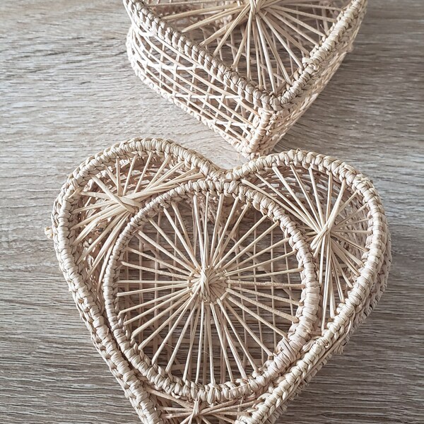 Wicker Heart - Etsy UK