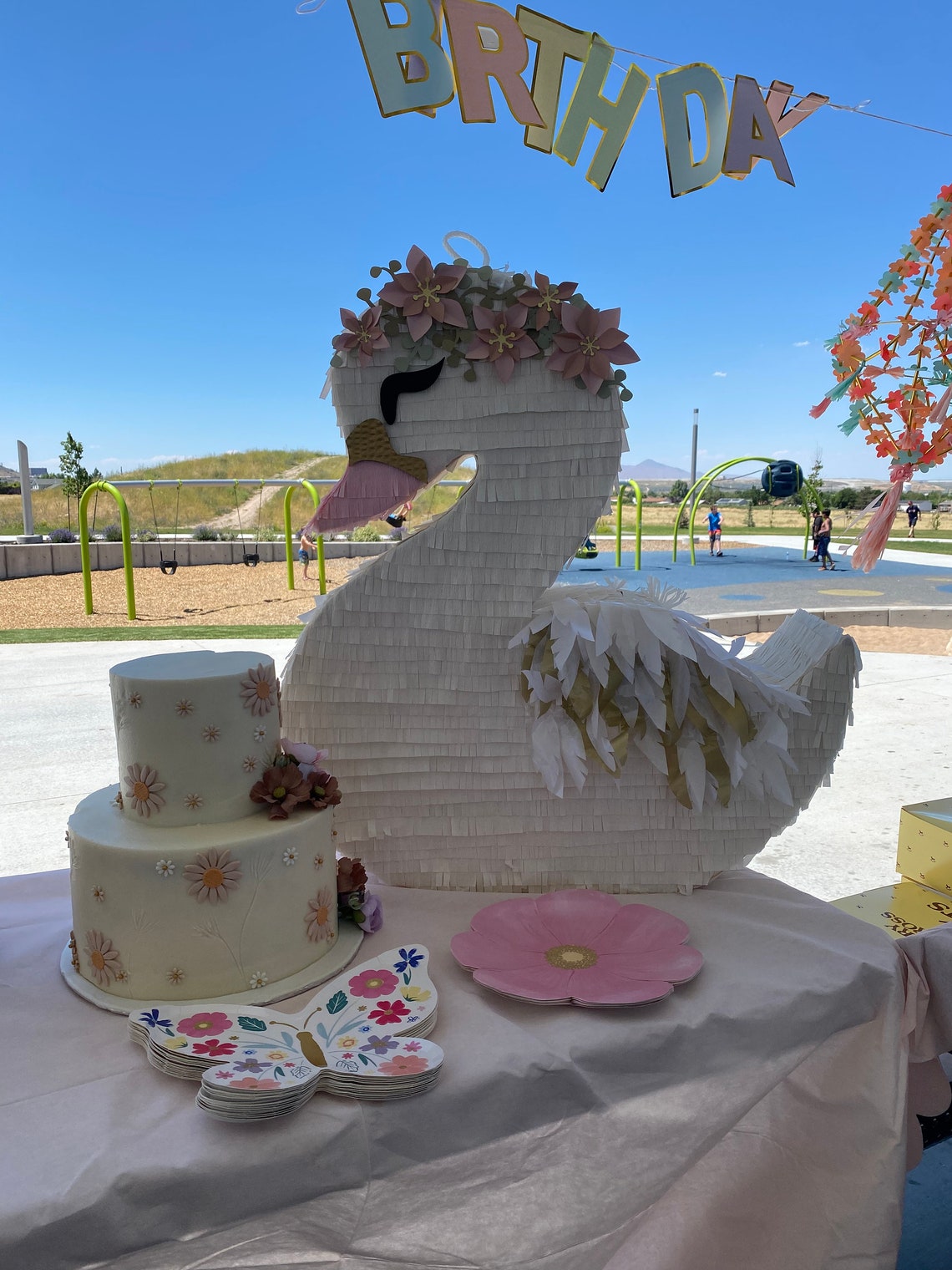 Princess Swan Piñata Perfect for Princess-themed Celebrations ...