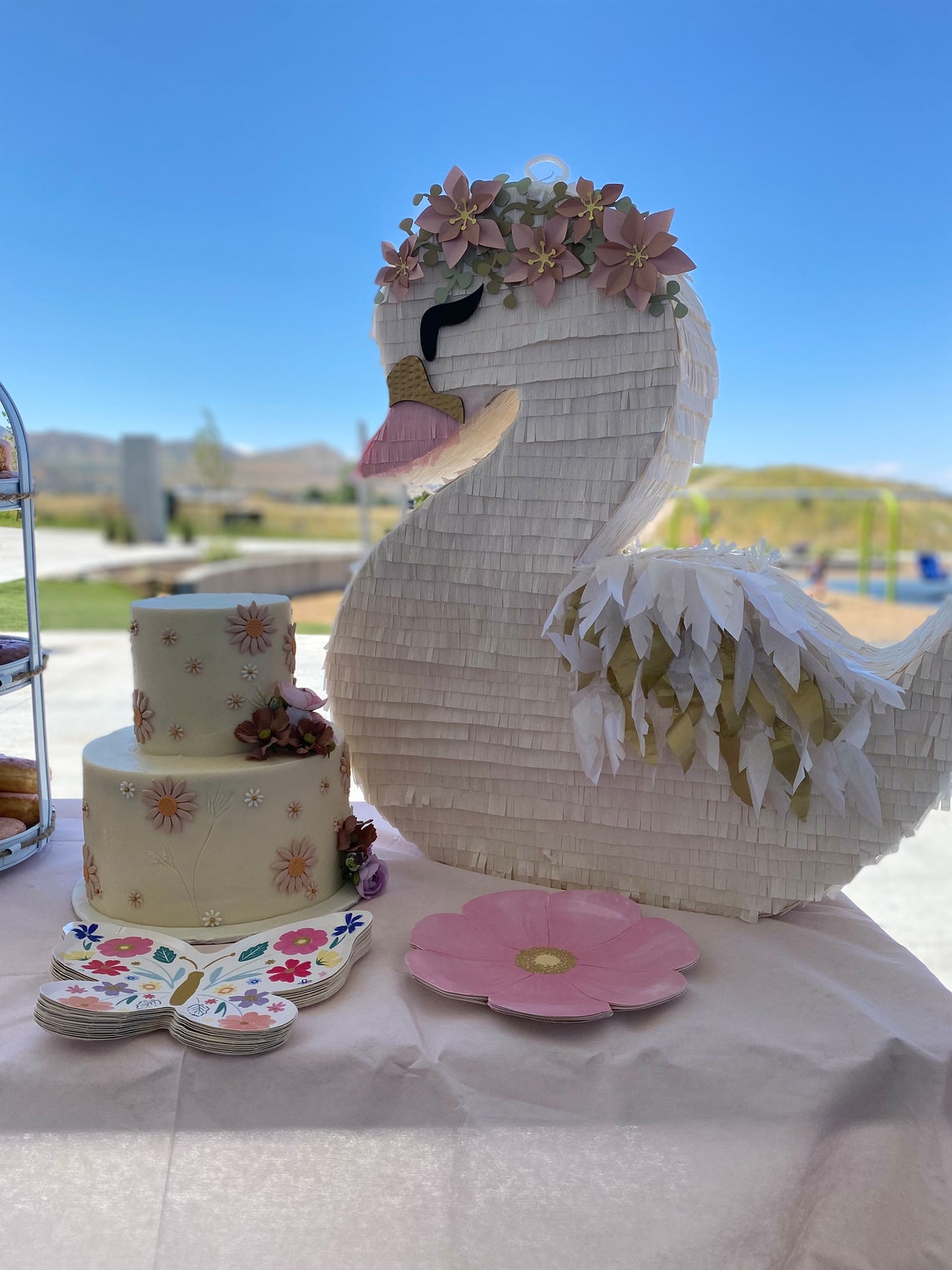 Princess Swan Piñata Perfect for Princess-themed Celebrations ...