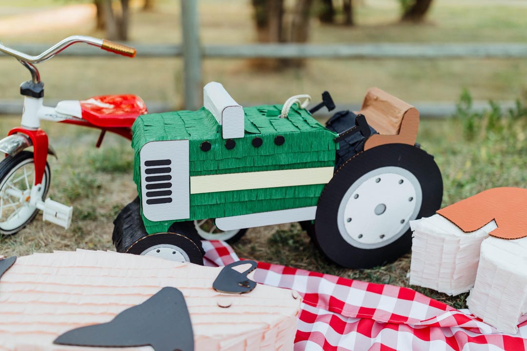Farm Friends Tractor Piñata - Etsy