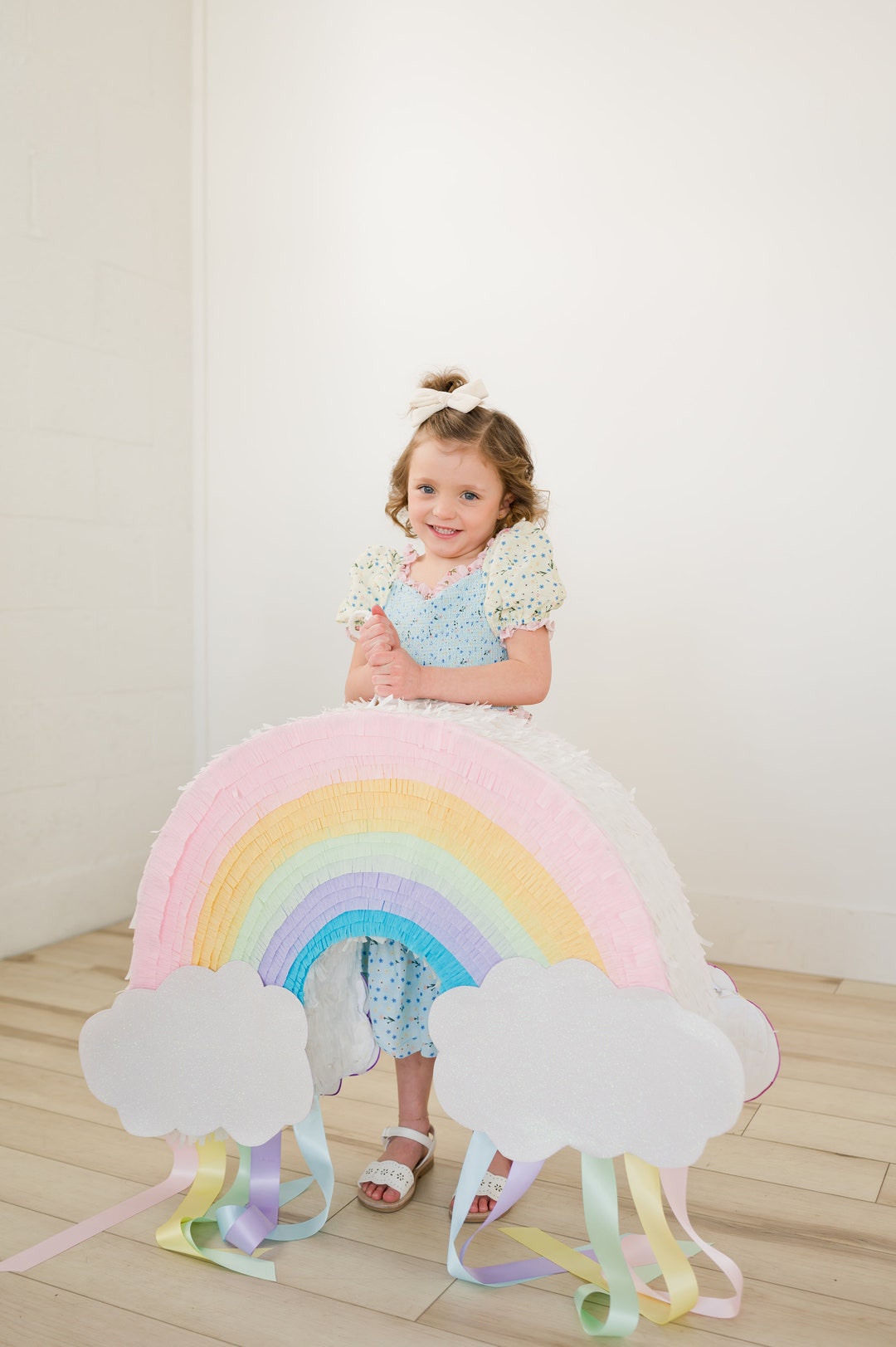 Vibrant Rainbow Party Piñata - Colorful & Fun - Ideal for Birthdays and ...