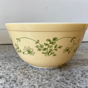 Vintage Pyrex Shenandoah or Wintergreen Complete Mixing Bowl Set 401 ...