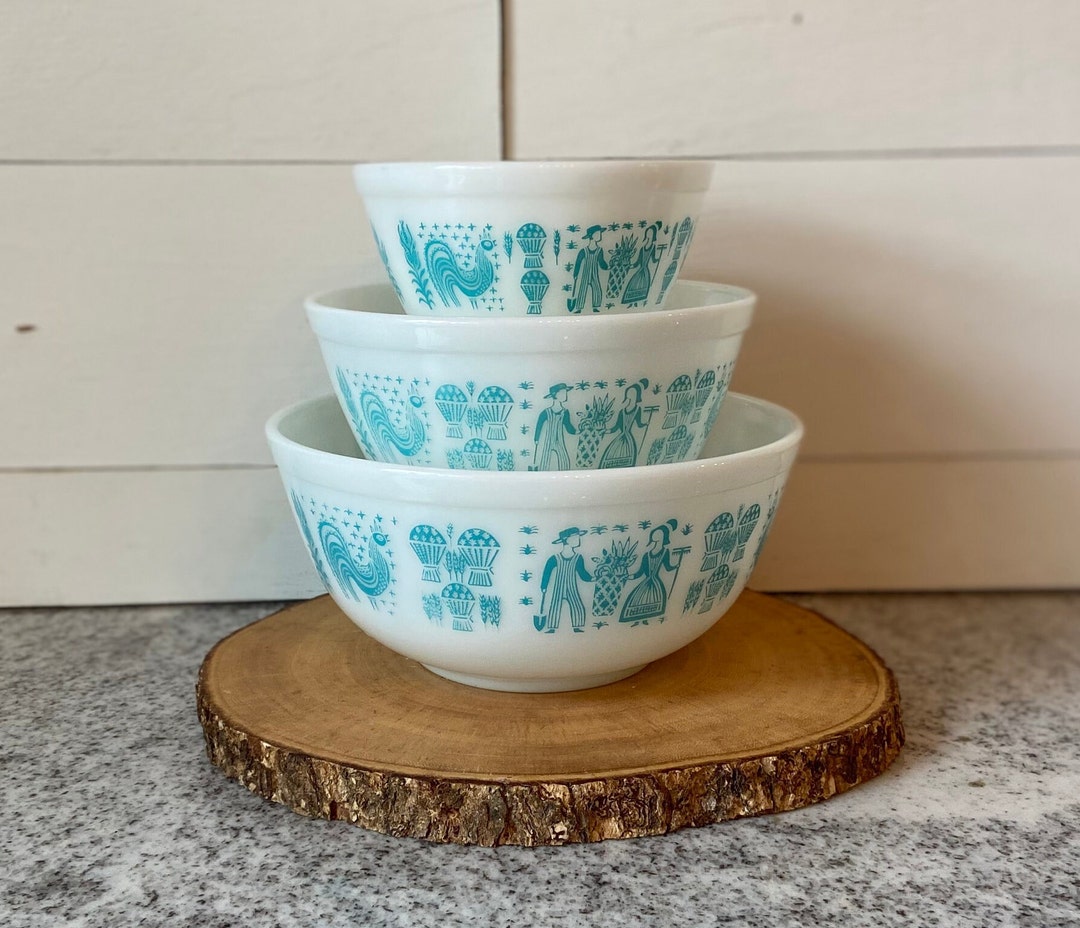 Amish Butterprint Vintage Pyrex Mixing Bowl Set of 3 | 401 402 403 ...