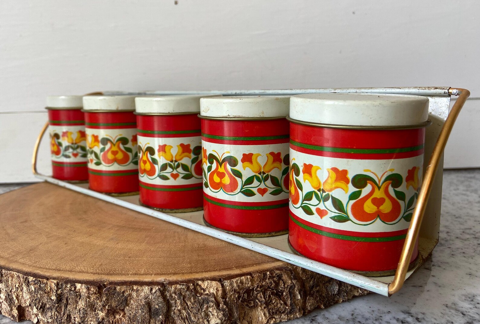 Vintage 1970s Tin Spice Rack Set, Floral Design Red Canisters With Gold ...