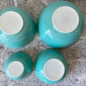 Robin's Egg Blue Vintage Pyrex Mixing Bowls Complete Set of 4 | Solid ...