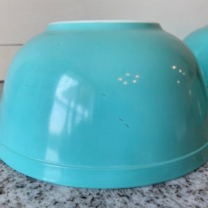 Robin's Egg Blue Vintage Pyrex Mixing Bowls Complete Set of 4 | Solid ...