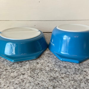 Snowflake Blue Garland Vintage Pyrex Oval Covered Casserole Dishes Set ...