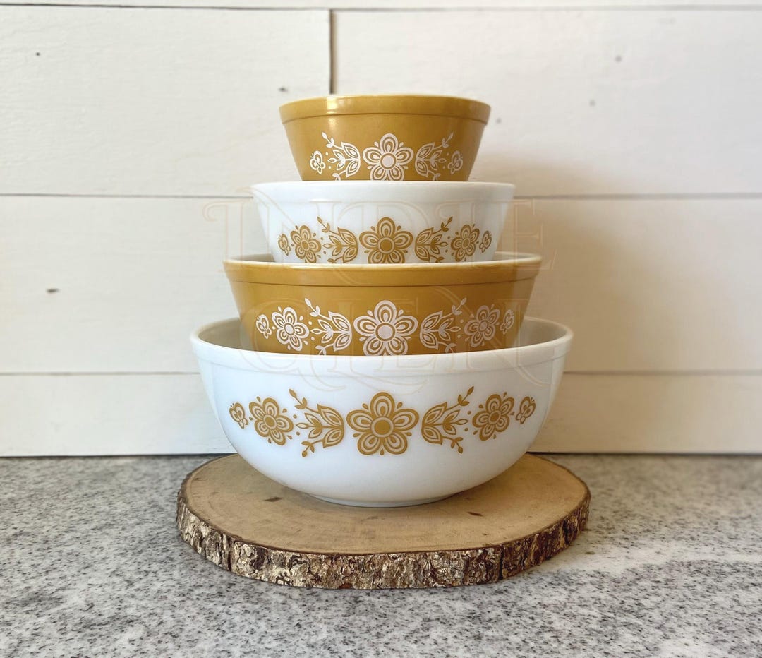 Vintage Butterfly Gold Pyrex Mixing Bowl Complete Set 401 - 404, 1970s ...