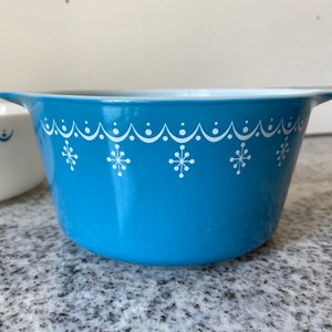 Snowflake Blue Garland Vintage Pyrex Round Casserole Set of 6 Pieces ...