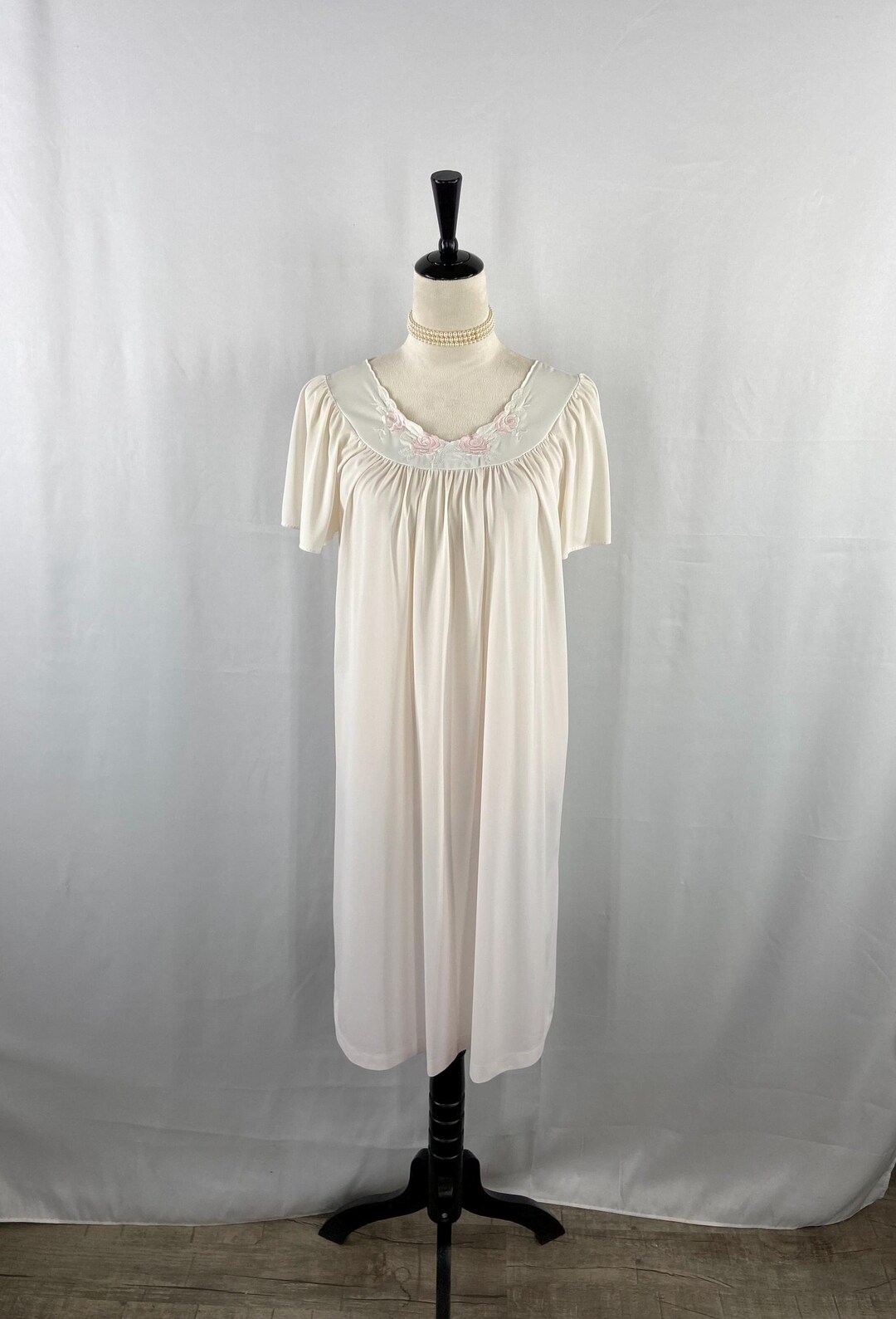 Vintage Shadowline Ivory Nightgown With Pink Floral Embroidery Size S ...